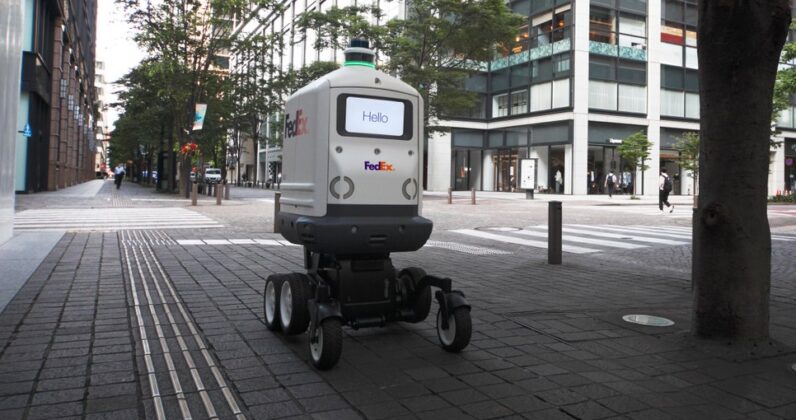 米FedExの自動運転配送ロボット「Roxo（ロキソ）」、日本で初お披露目！ | 自動運転ラボ