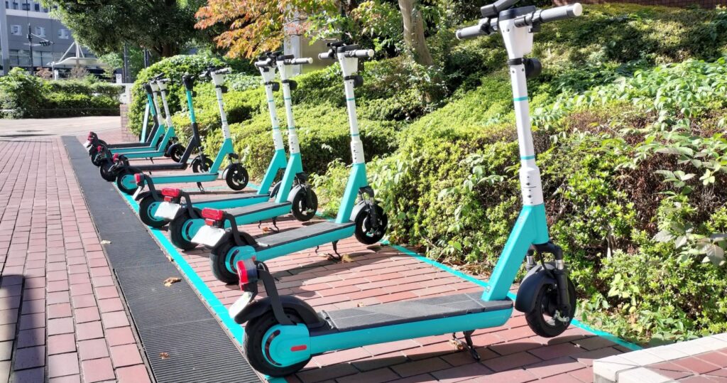 【2025/8最新】LUUP（ループ）のポート・設置場所の探し方！電動キックボードの利用方法 | 自動運転ラボ