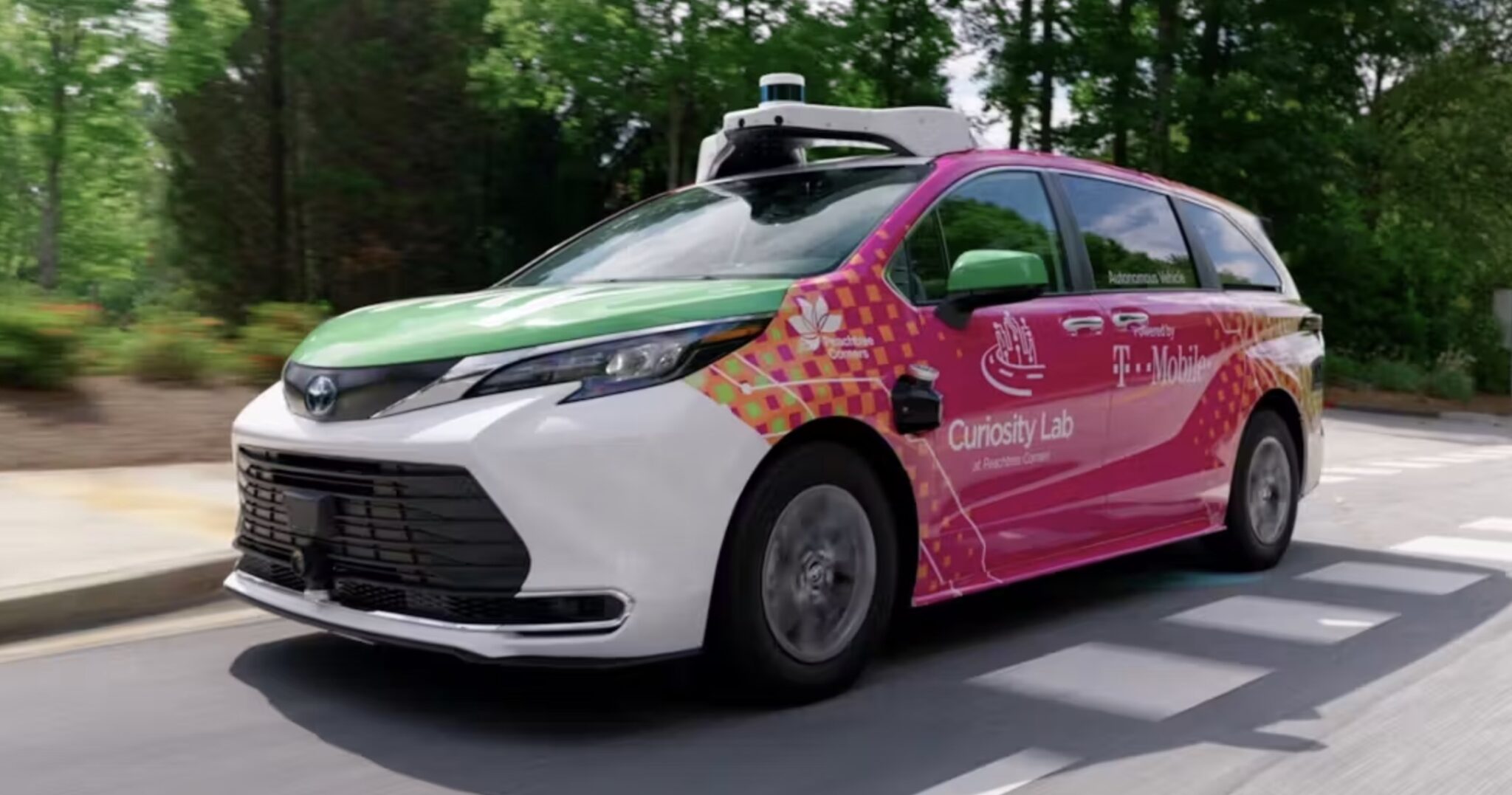 改造トヨタ車、米で「完全無人」の自動運転シャトル化 May Mobilityが商用運行 | 自動運転ラボ